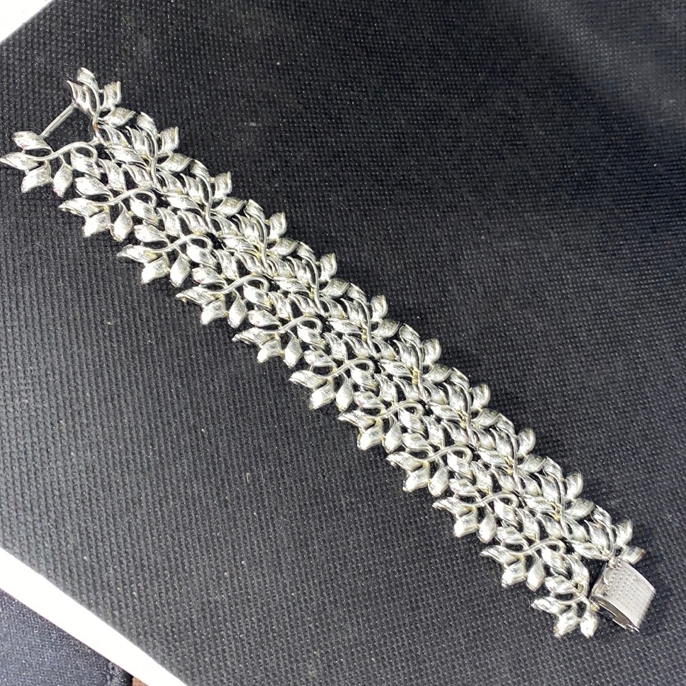 1950’s Coro Pegasus Silver-Tone Ivy Art Noveau Wide L… - Gem